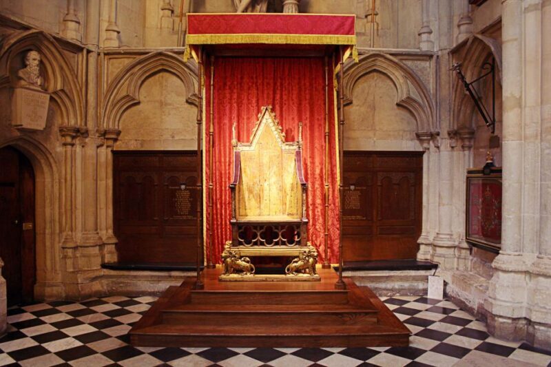London: Guided Westminster Abbey Tour and Refreshments - A Closer Look at the Experience