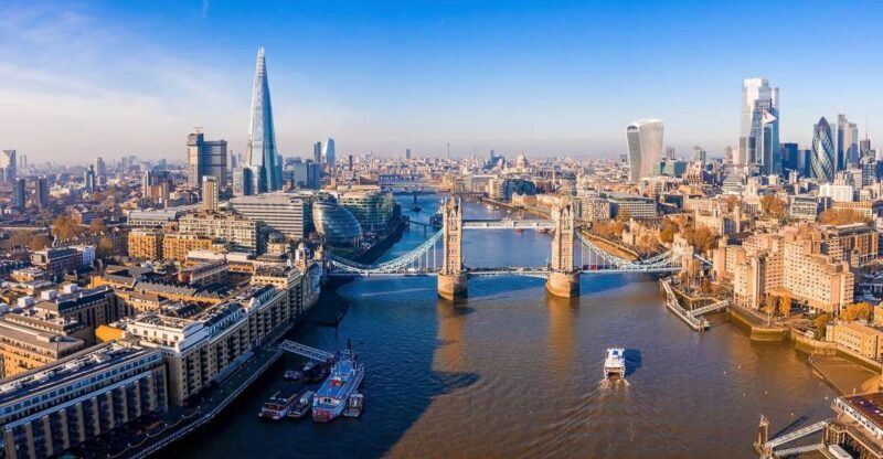 London: Half-Day Highlights Tour in Private Vehicle - Who Should Consider This Tour?
