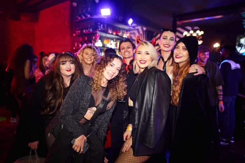 London: Halloween Pub Crawl with Afterparty - Practicalities and Tips