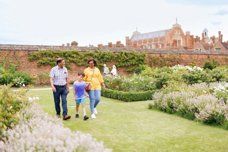 London: Hampton Court Palace Private Tour with Train Option - Key Points