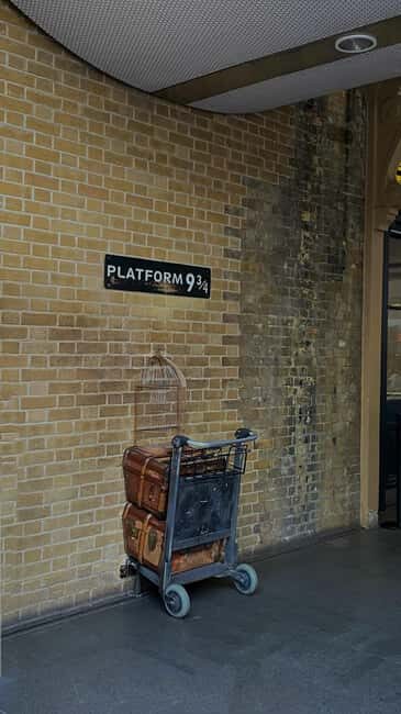 London: Harry Potter Guided Walking Tour - Exploring London with a Magical Twist