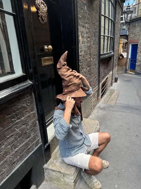 London: Harry Potter Tour, discover spells and secrets! - The Guide: What Sets This Tour Apart