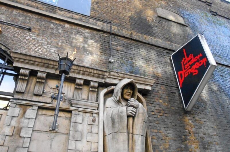 London: Harry Potter Walking Tour & the London Dungeons - Exploring London Through Harry Potter’s Eyes