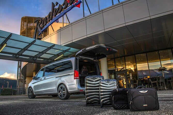 London Heathrow Airport (LHR) to Lincolnshire Luxury Transfers - Who Will Benefit Most?