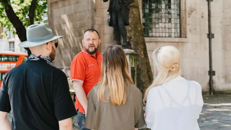 London: Historic City Walking Tour(& Rooftop Garden Access*) - Exploring the Oldest Streets and Structures
