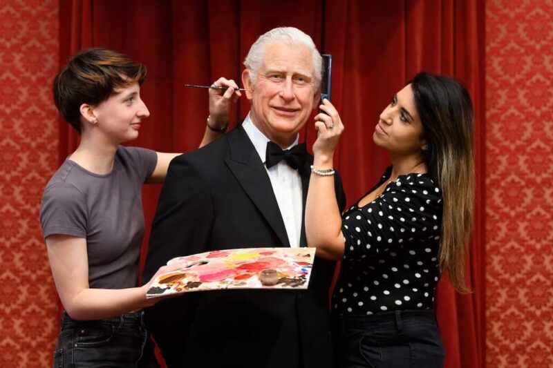 London: Hop-on Hop-off Bus Tour and Madame Tussauds Ticket - Key Points