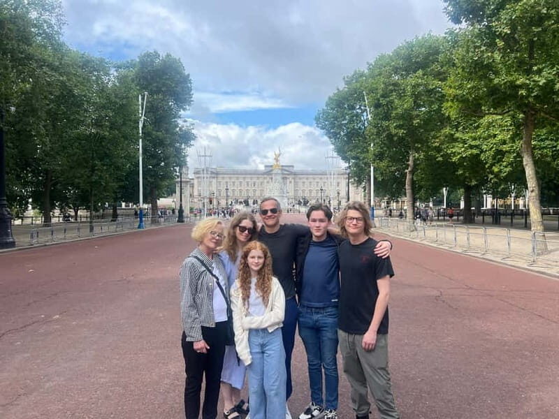 London: Iconic London Taxi Tour - Private 3 hour tour - FAQ