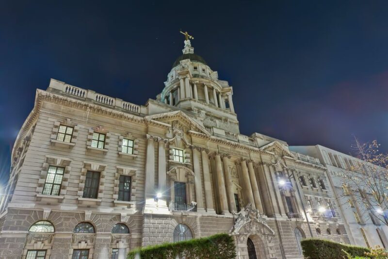 London: Jack The Ripper and Sherlock Holmes Bus Tour - An In-Depth Look at the Tour Experience