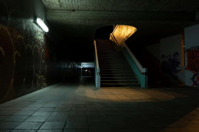 London: Jack the Ripper Tour and Underground Prison in Spanish - Frequently Asked Questions