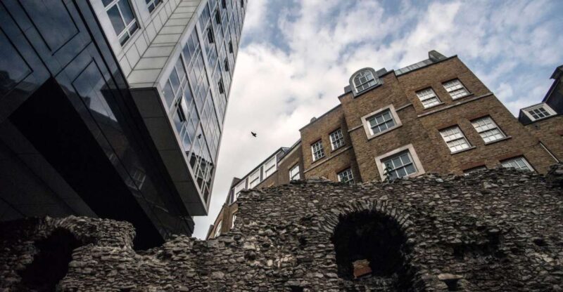 London: Jack the Ripper Walking Tour - The Atmosphere and Practical Details