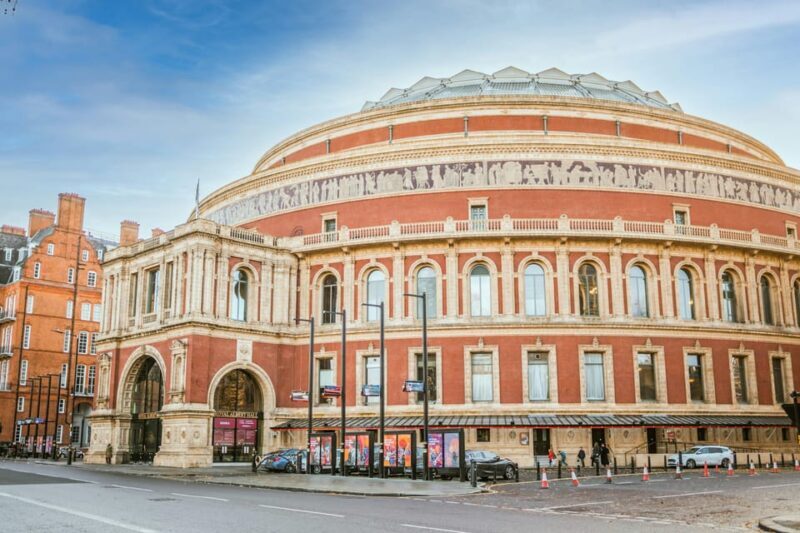 London: Kensington and Chelsea Guided Walking Tour - Key Points