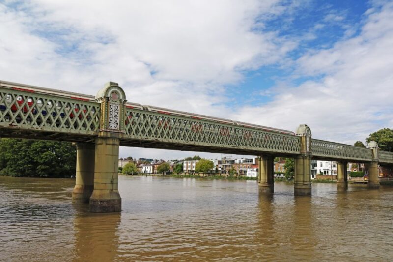 London: Kew to Westminster River Thames Cruise - Key Points