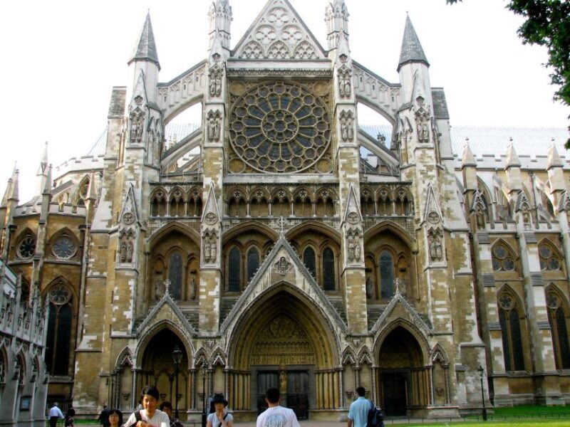 London: Kid-Friendly Westminster Abbey & Sightseeing Tour - Key Points
