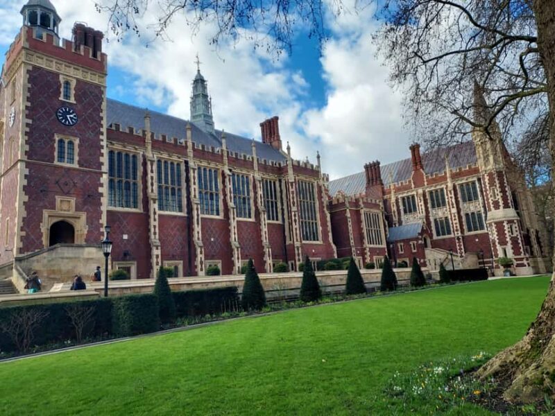 London: Legal Walking Tour of Inns of Court and Royal Courts - Detailed Breakdown of the Itinerary