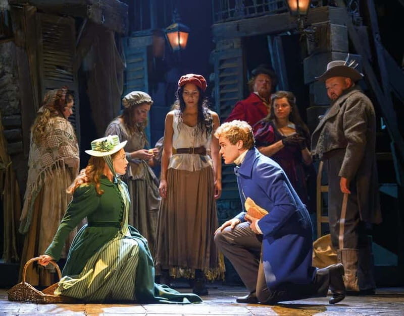 London: Les Misérables and 3-Course Meal & Sparkling Wine - Why This Experience Offers Such Good Value