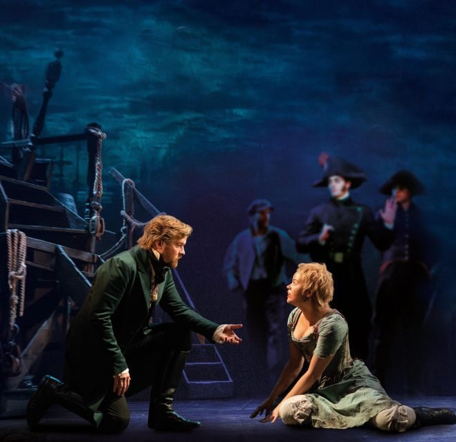 London: Les Misérables and 3-Course Meal & Sparkling Wine - Practical Tips for Your Evening