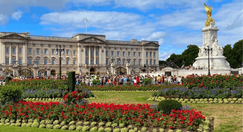 London: London Sightseeing Walking Tour with 30+ Sights - Key Points