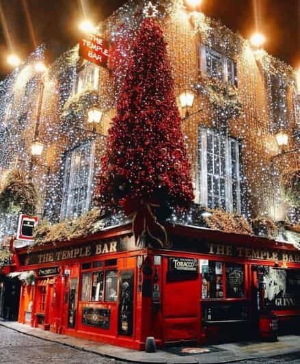 London: Magical Christmas Lights Guided Tour by Private Taxi - Introduction
