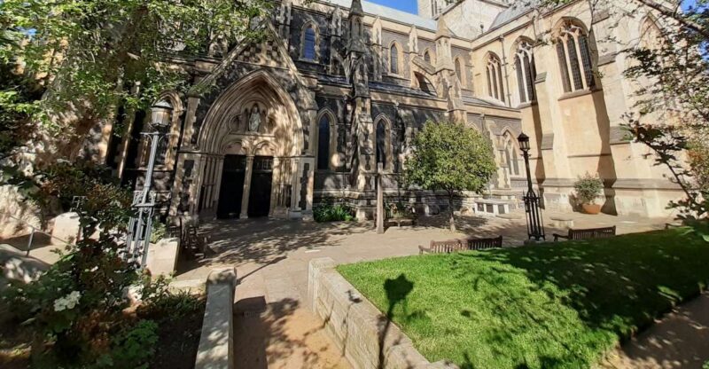London: Medieval History Walking Tour from The Tower - Deep Dive into the Itinerary