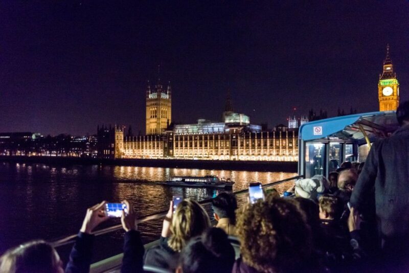 London: Nighttime Open-Top Sightseeing Tour with Live Guide - What to Expect: A Night in the City