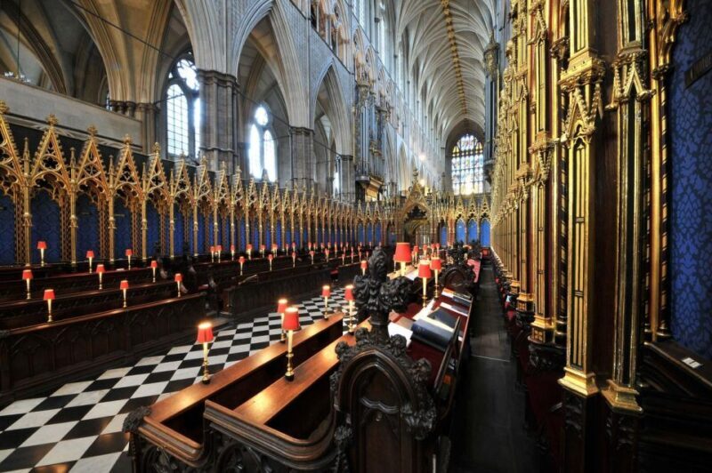 London: Private Changing of the Guard & Westminster Abbey - What to Expect from the Tour