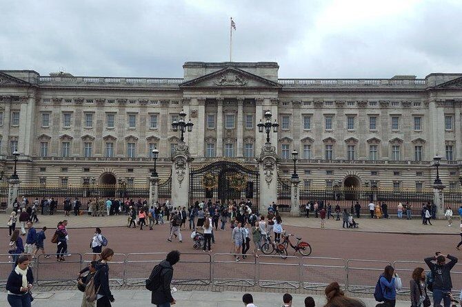 London Private Chauffeur Half-Day or Full-Day Vehicle Rental - Frequently Asked Questions