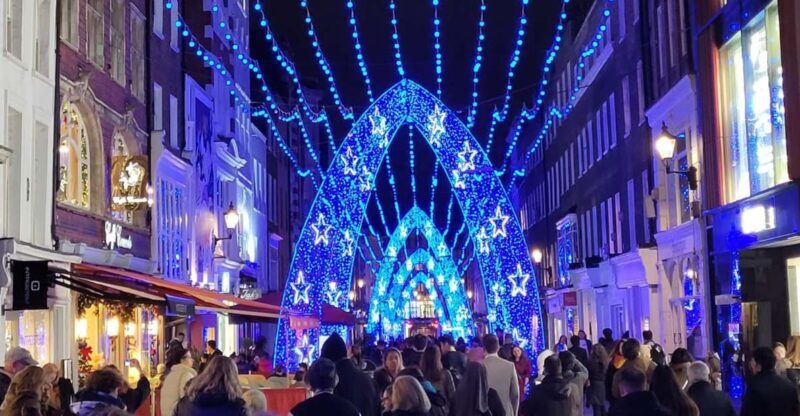 London: Private Christmas Lights and Markets Walking Tour - A Closer Look at the Tour Experience