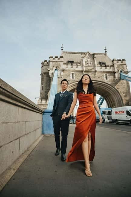 London: Private Engagement Photoshoot in the Big City - Key Points