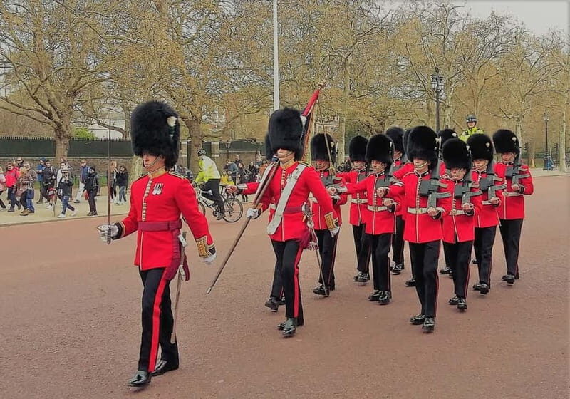 London: Private Highlights Taxi Tour - Hotel Pickup - What Else to Expect: Flexibility and Surprises