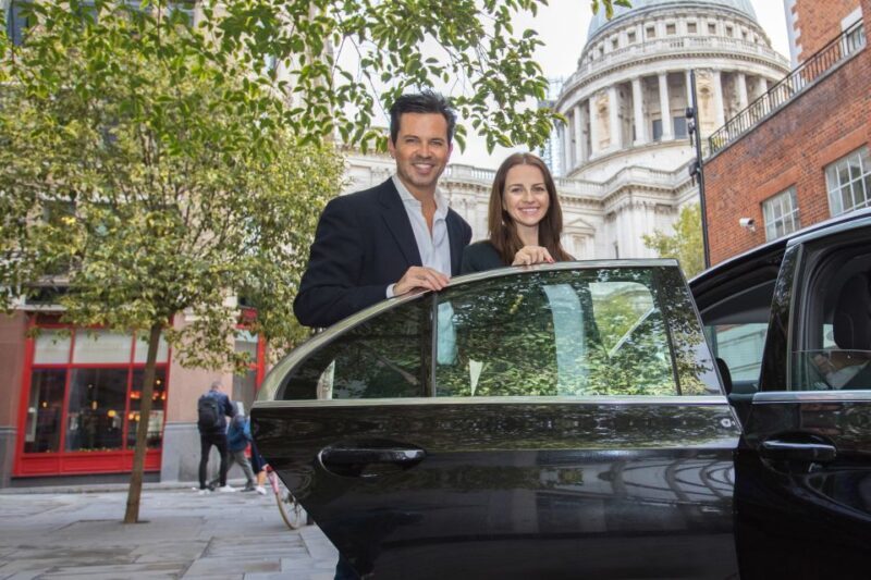 London: Private Royal Tour with Changing of the Guard - Analyzing the Value