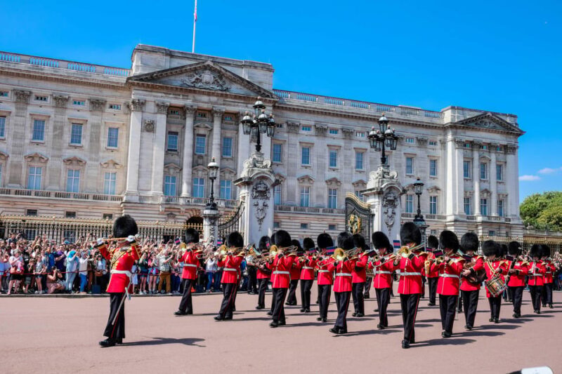 London Private Tour: Westminster Abbey and Guard Change - Price and Value
