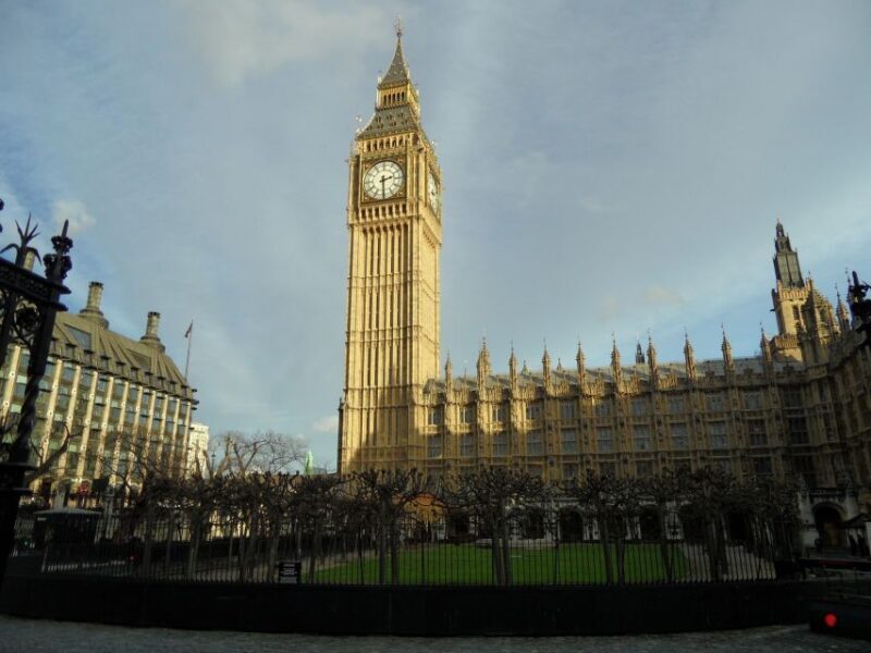 London: Private Walking Sightseeing Tour - Introduction