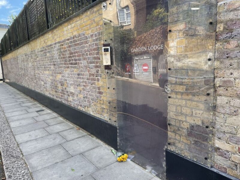 London: "Queen" Highlights Walking Tour - Authentic Experiences from Reviews