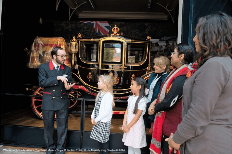 London: Royal Walking Tour with Guard Change & Royal Mews - FAQ