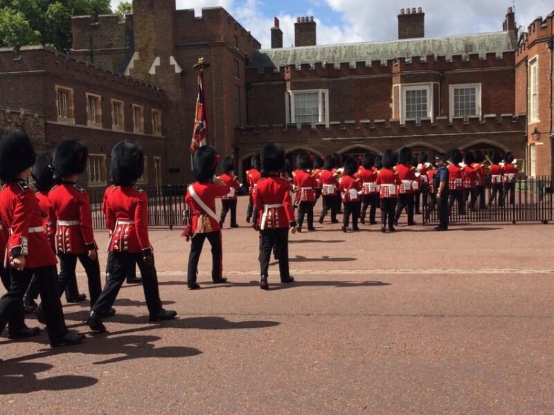 London: Royalty Walking Tour with Changing of The Guard - The Value of This Tour