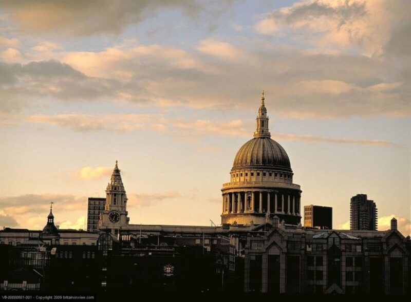 London: Sights and Sounds of Christmas Guided Half-Day Tour - Final Thoughts
