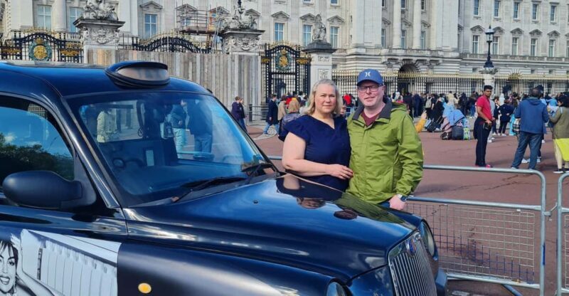 London Sightseeing Taxi Tour & Churchill War Rooms Entry - Key Points