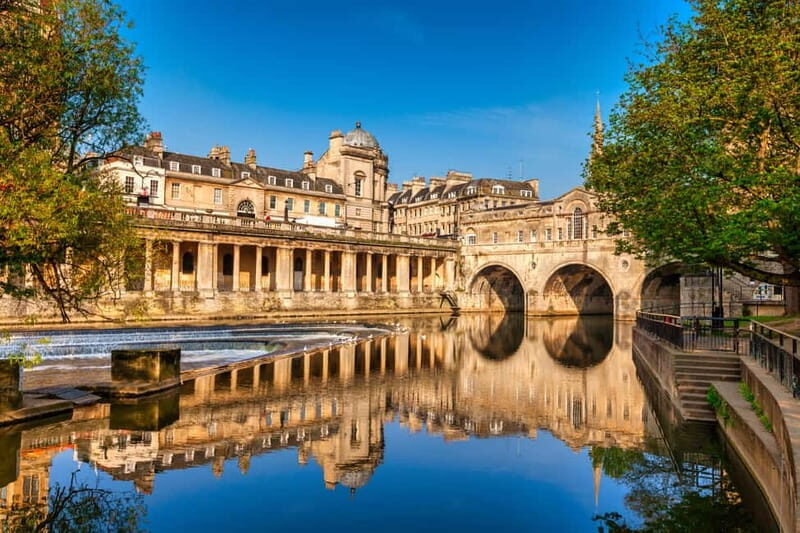 London: Stonehenge and Bath Guided Full-Day Tour - The Experience of the Guides and the Travel Comfort