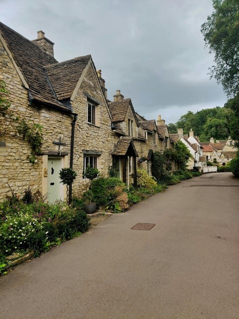 London: Stonehenge, Cotswolds, and Bath Private Day Trip - The Experience: What to Expect on This Private Day Trip
