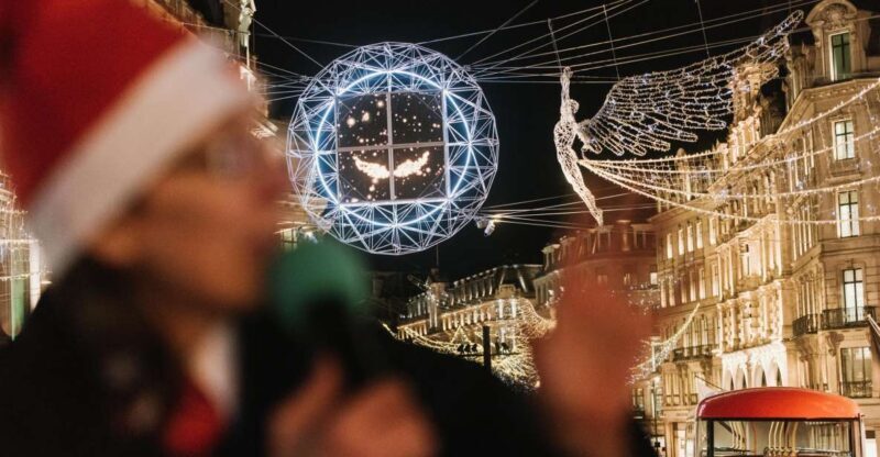 London: Tootbus Christmas Lights Tour incl walking tours - The Good and the Not-So-Good