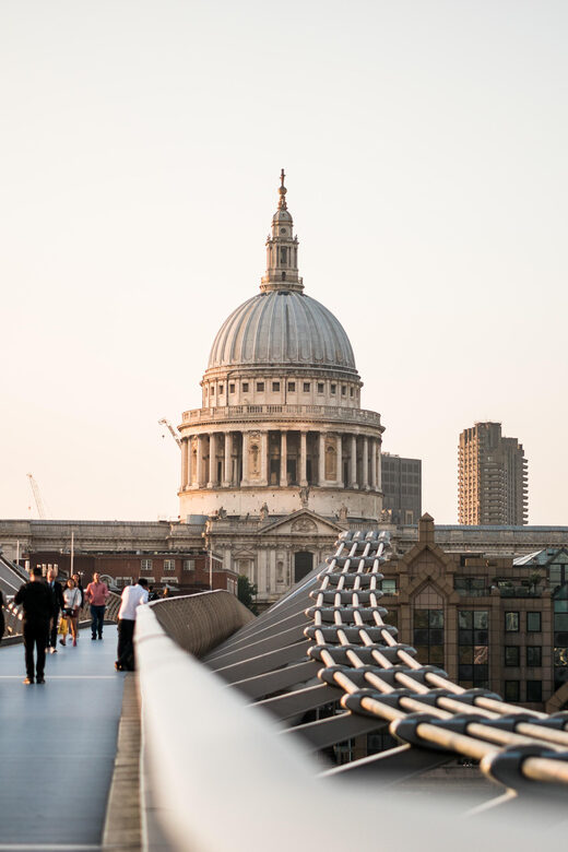 London: Top Attractions and City Highlights Walking Tour - Who Should Book This Tour?