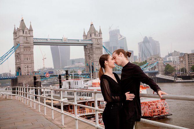 London Tower Bridge PRIVATE professional photoshoot - 120min - What is Included in the Tour?