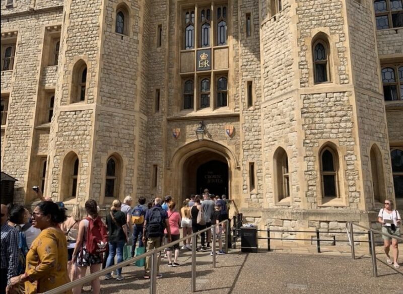 London: Tower of London Guided Tour with Boat Ride - The True Value: What’s Included and What’s Not