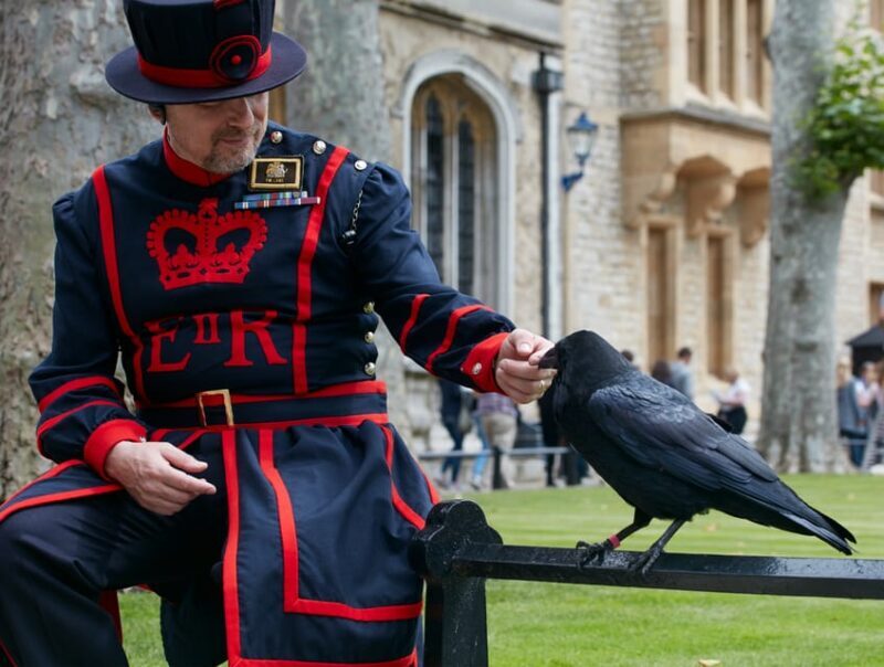 London: Tower of London, Hop-on, Hop-off Bus & River Cruise - Frequently Asked Questions