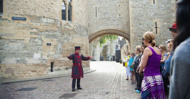 London: Tower of London, Thames Boat & Changing of the Guard - Authentic Experiences from Reviews