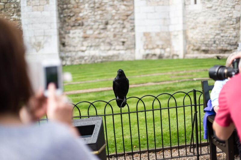 London: Tower of London Tour with Crown Jewels & Beefeaters - Introducing the Tower of London Tour with Crown Jewels & Beefeaters