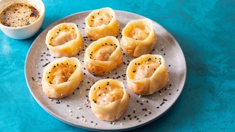London: Vegetarian Korean Cooking Class with Wine - Key Points