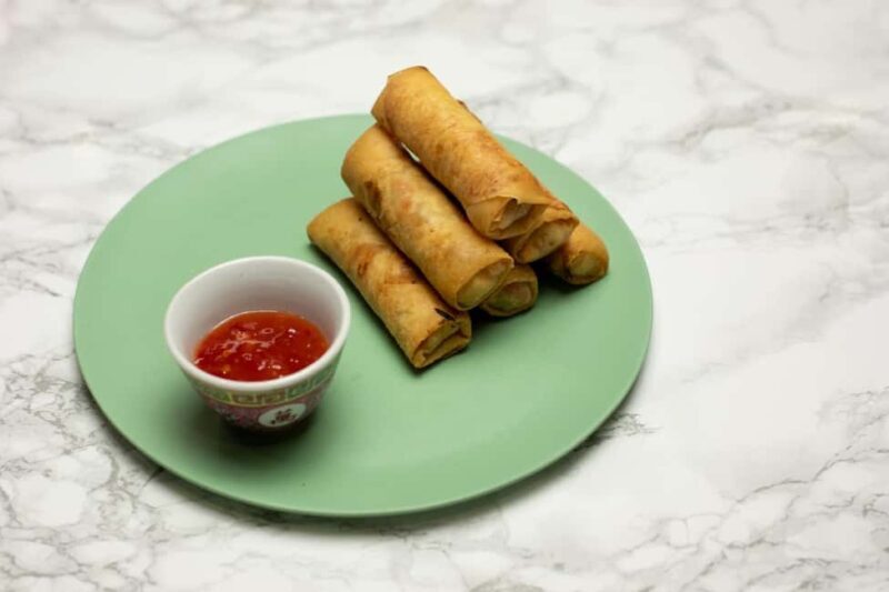London: Vegetarian Thai Cooking Class with Wine - Key Points