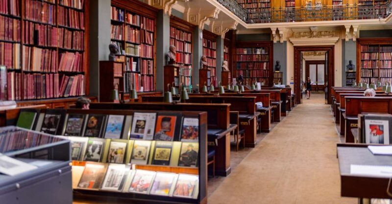London: Victoria and Albert Museum Private Guided Tour - Authentic Feedback from Visitors