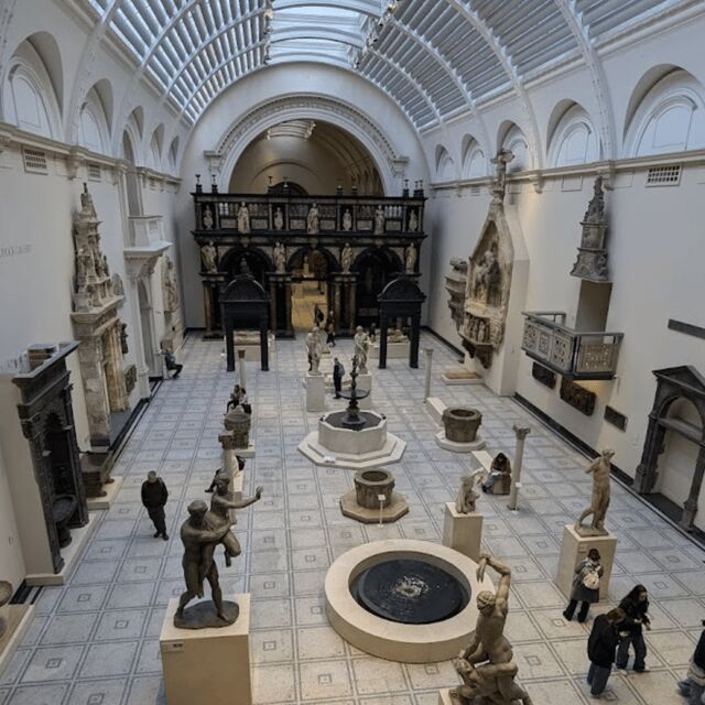 London: Victoria and Albert Private Tour with Expert Guide - Pricing and Value